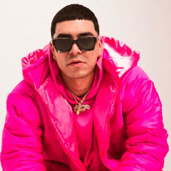 Ryan Castro Triunfa En La Feria De Las Flores En Colombia | SerpelFlow